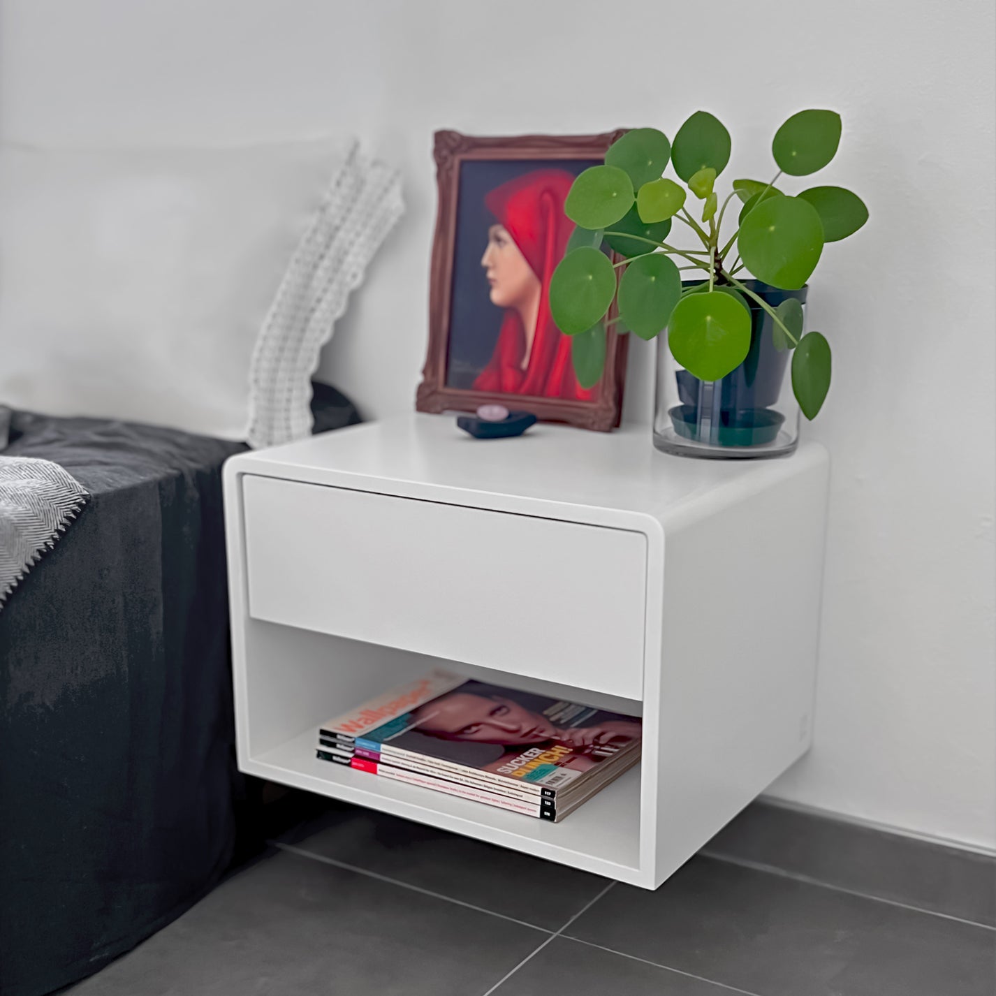 Floating Bedside Box with drawer – ODEZEN